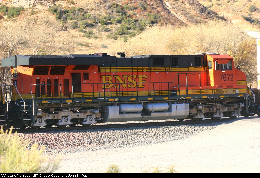 BNSF 7672